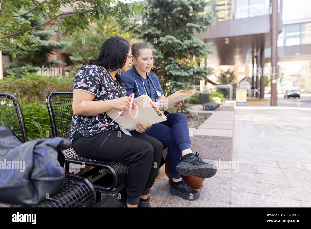 Work of nurses hi-res stock photography and images - Alamy