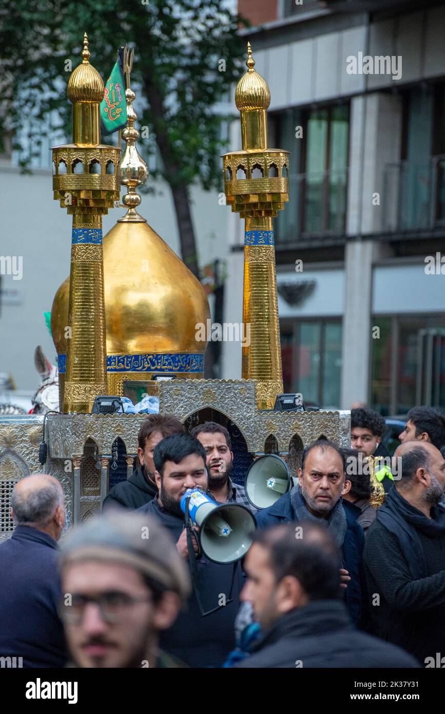 Imam hussains horse hi-res stock photography and images - Alamy