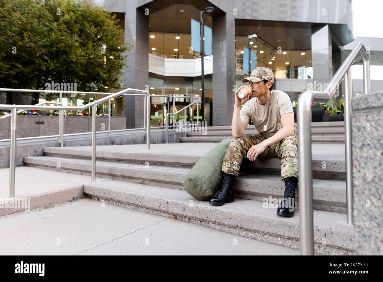Office worker steps hi-res stock photography and images - Alamy