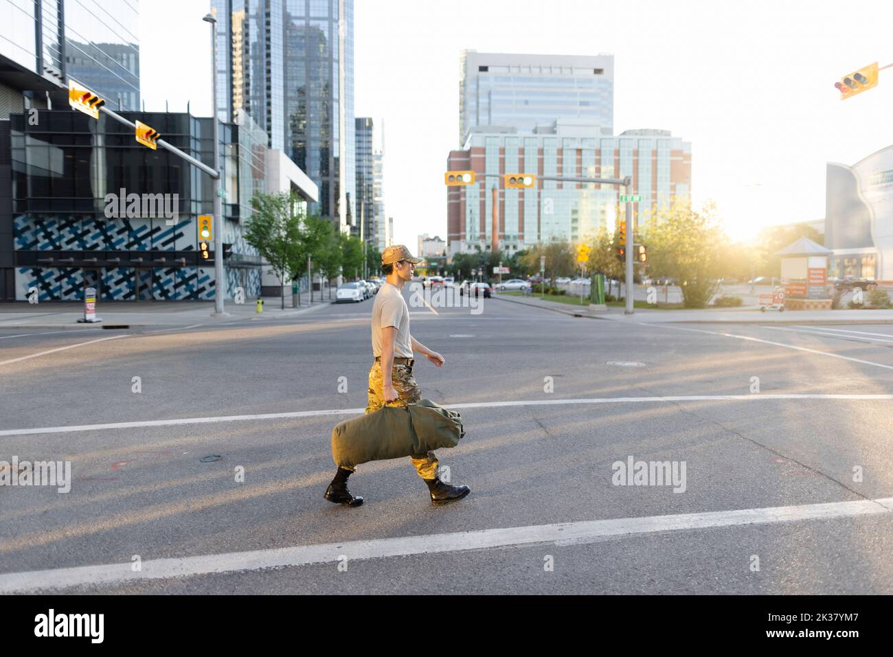 Soldier crossing hi-res stock photography and images - Alamy