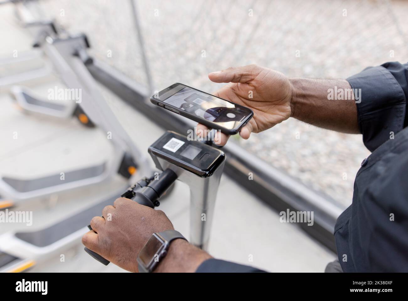 Barcode scanning hi-res stock photography and images - Alamy