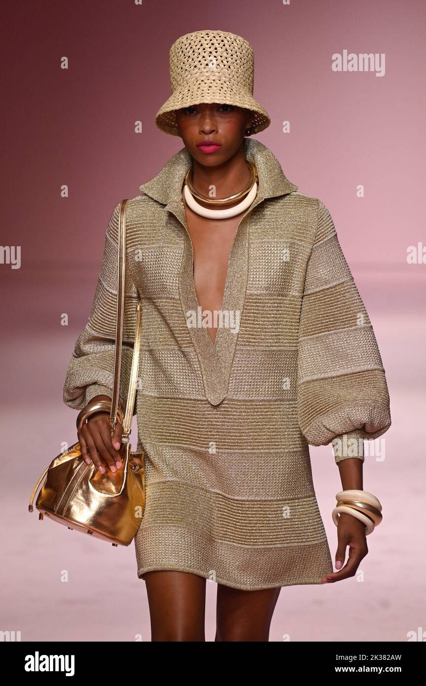 Milan, Italy. 25th Sep, 2022. Milan, Milan Fashion Week, Woman Spring ...