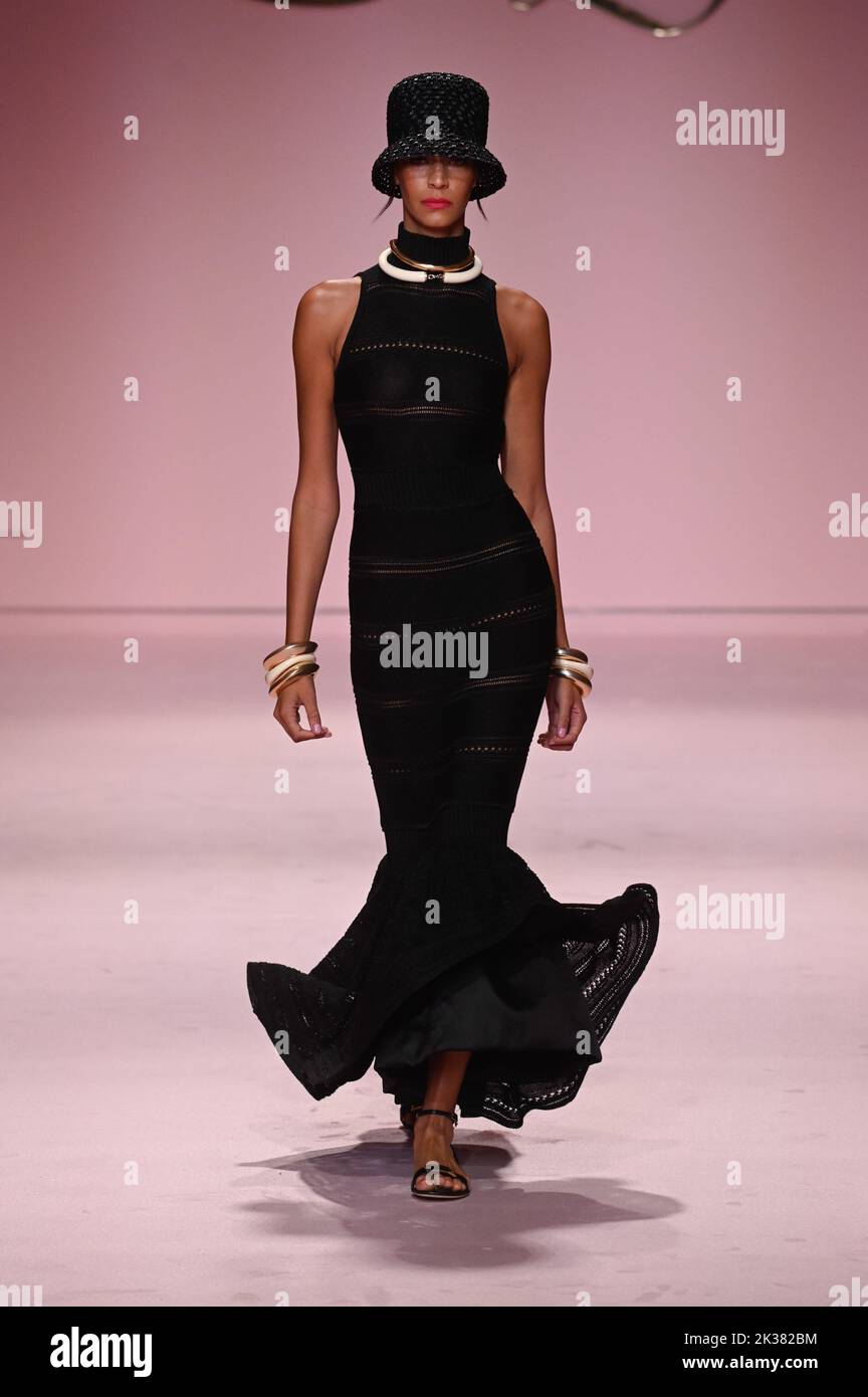 Milan, Italy. 25th Sep, 2022. Milan, Milan Fashion Week, Woman Spring ...