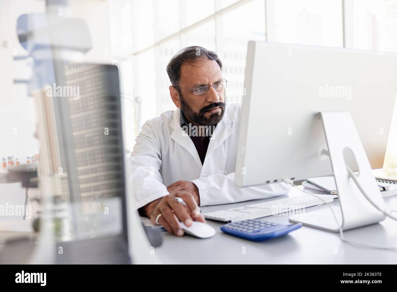 Computer focused hi-res stock photography and images - Alamy