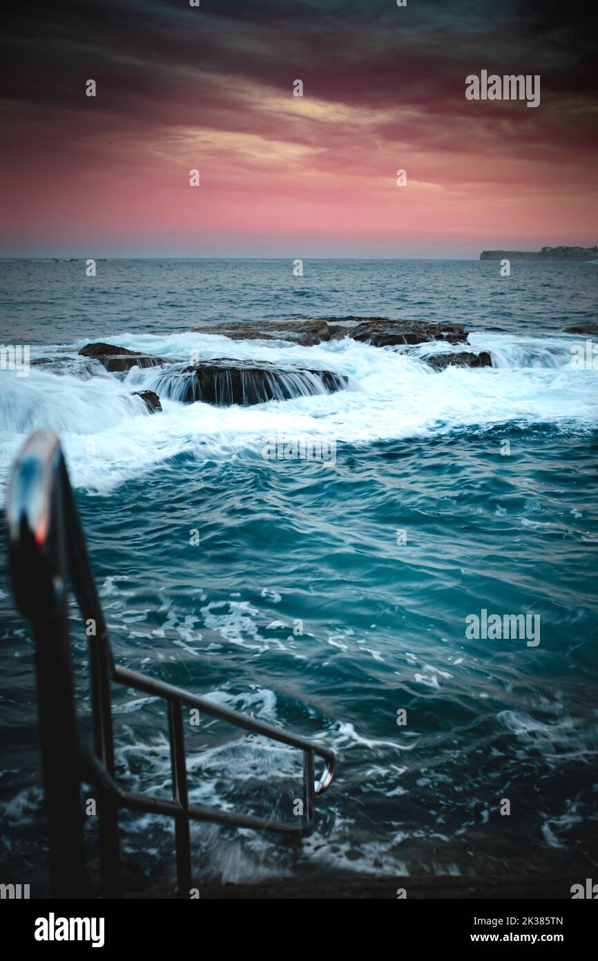 Bondi icebergs sea pool hi-res stock photography and images - Alamy