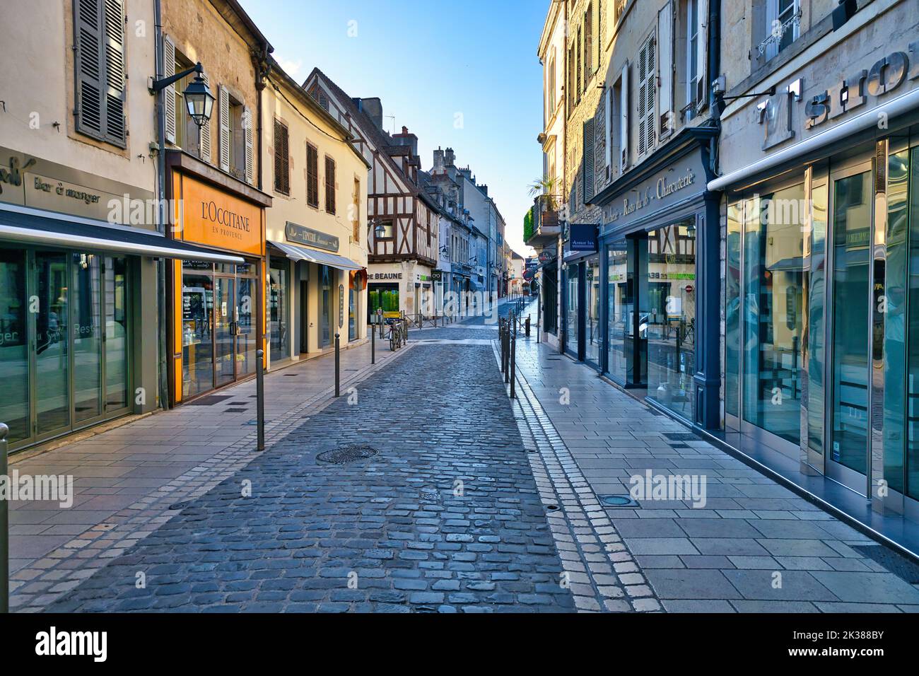 Traditional architecture beaune hi-res stock photography and images - Alamy