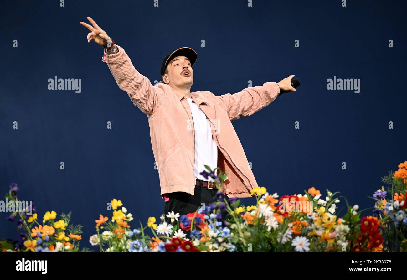 Berlin, Germany. 25th Sep, 2022. Rapper Casper (Benjamin Griffey ...