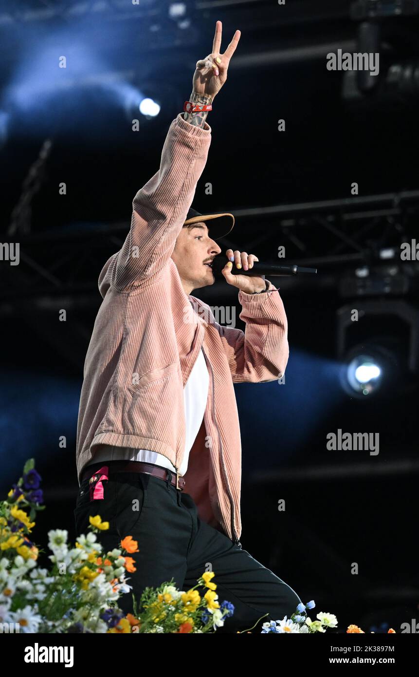 Berlin, Germany. 25th Sep, 2022. Rapper Casper (Benjamin Griffey ...
