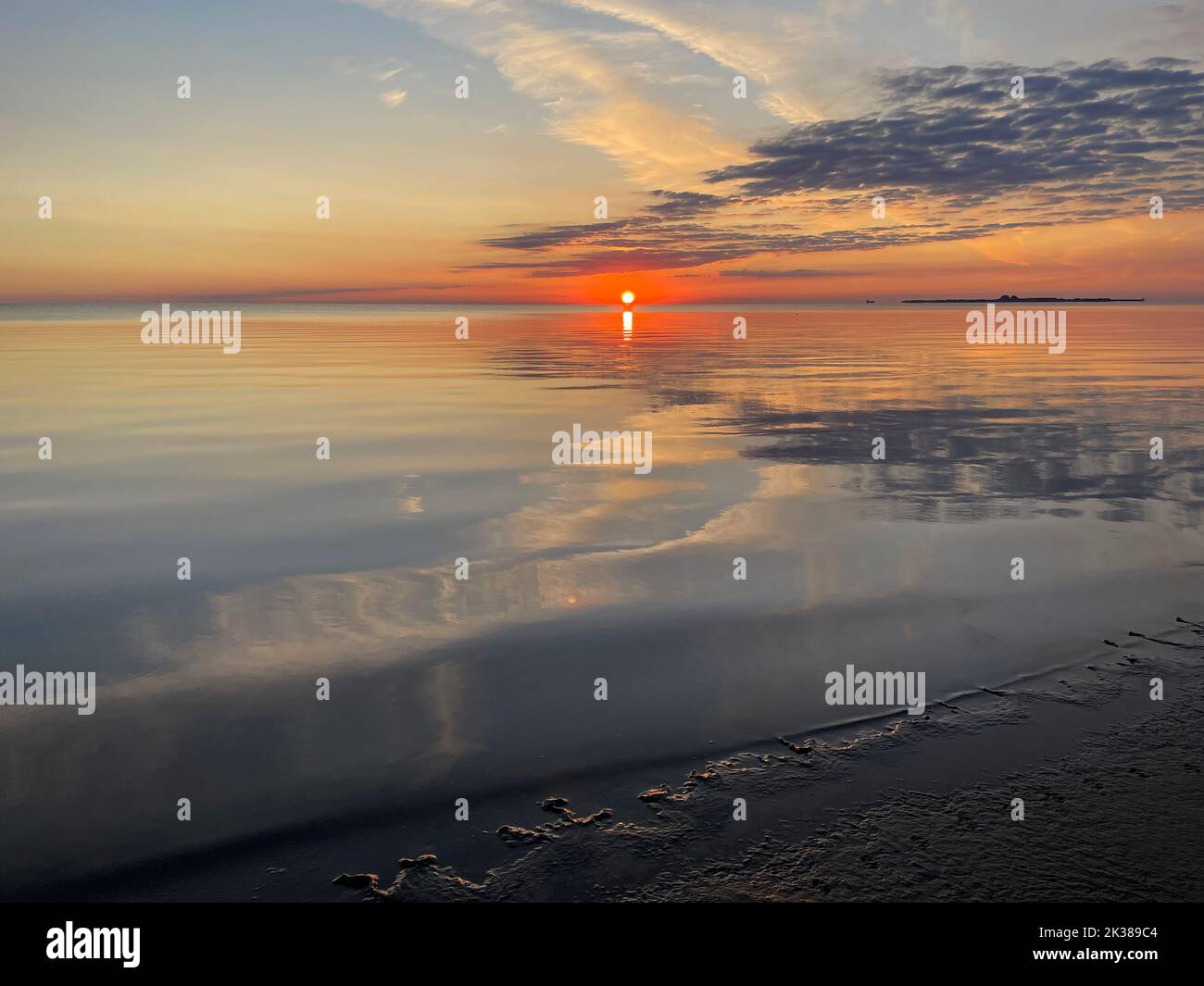Saginaw bay of lake huron hi-res stock photography and images - Alamy