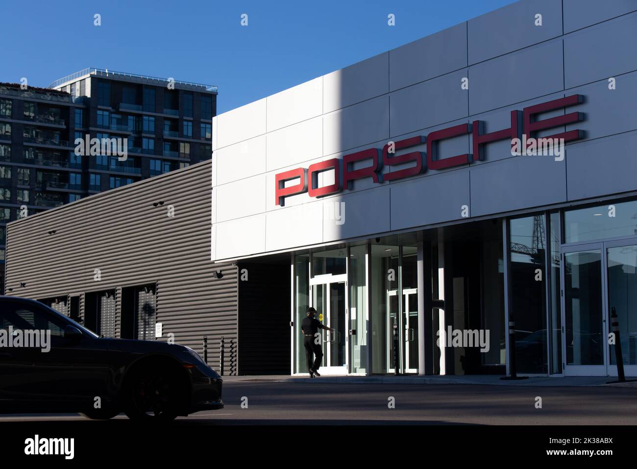 Car showroom porsche shop front hi-res stock photography and images - Alamy