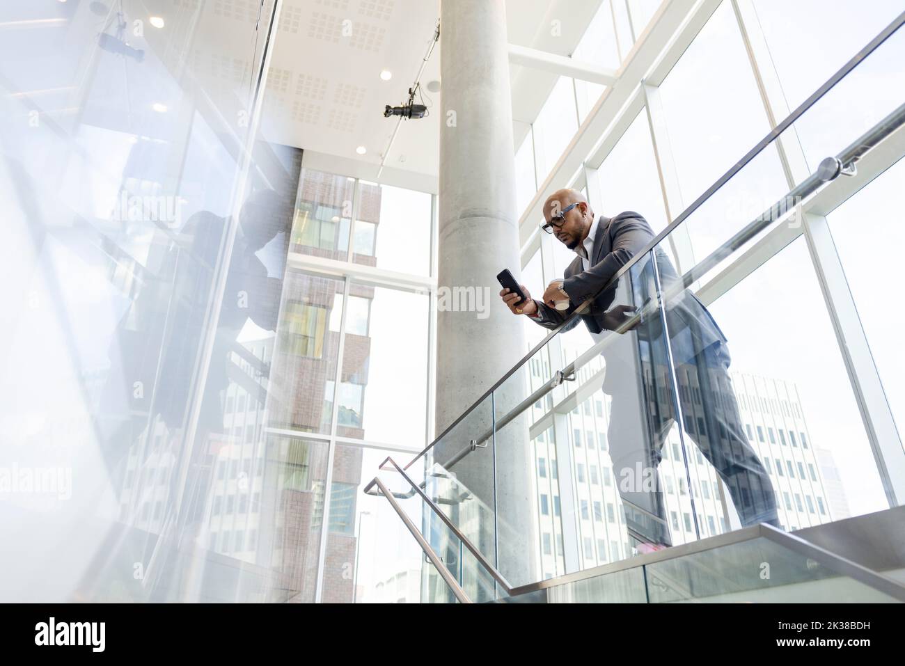Modern railing hi-res stock photography and images - Alamy