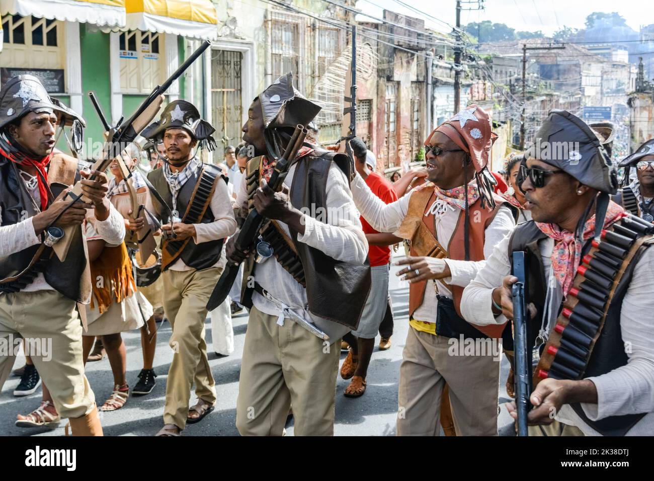 The view of people wearing pirate costumes and weapons on Bahia's ...