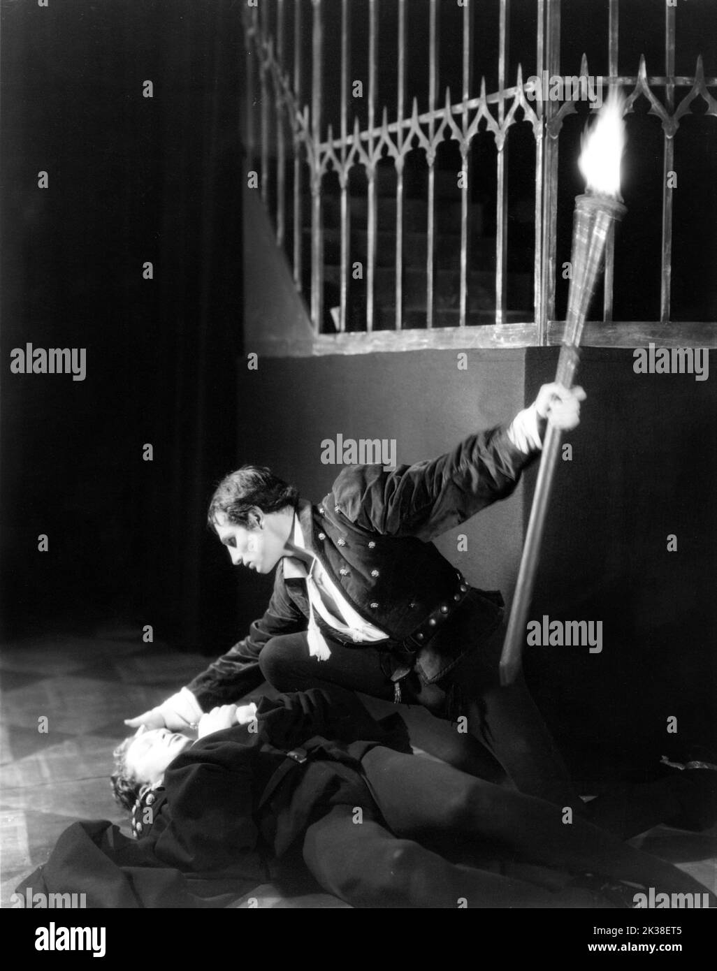 LAURENCE OLIVIER as Romeo and SAM BEAZLEY as Paris in ROMEO AND JULIET ...