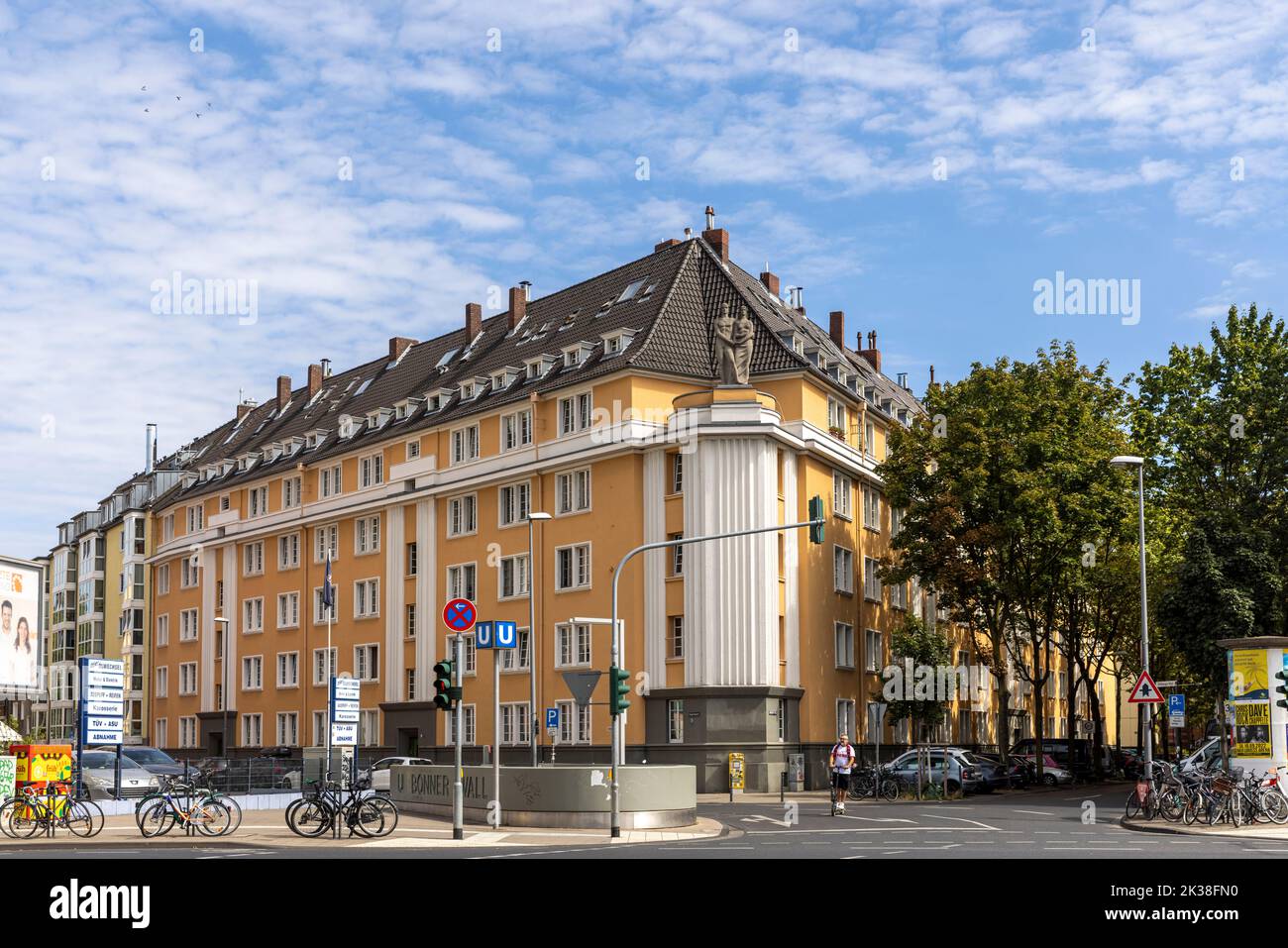 Versatile architecture in German city of Cologne Stock Photo - Alamy