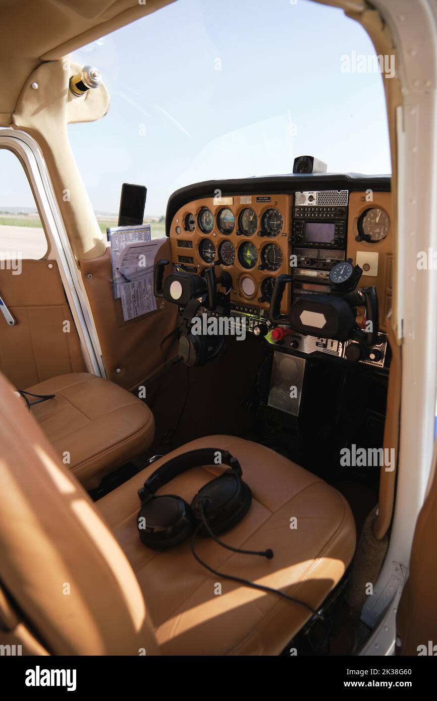 Airplane flight control hi-res stock photography and images - Alamy