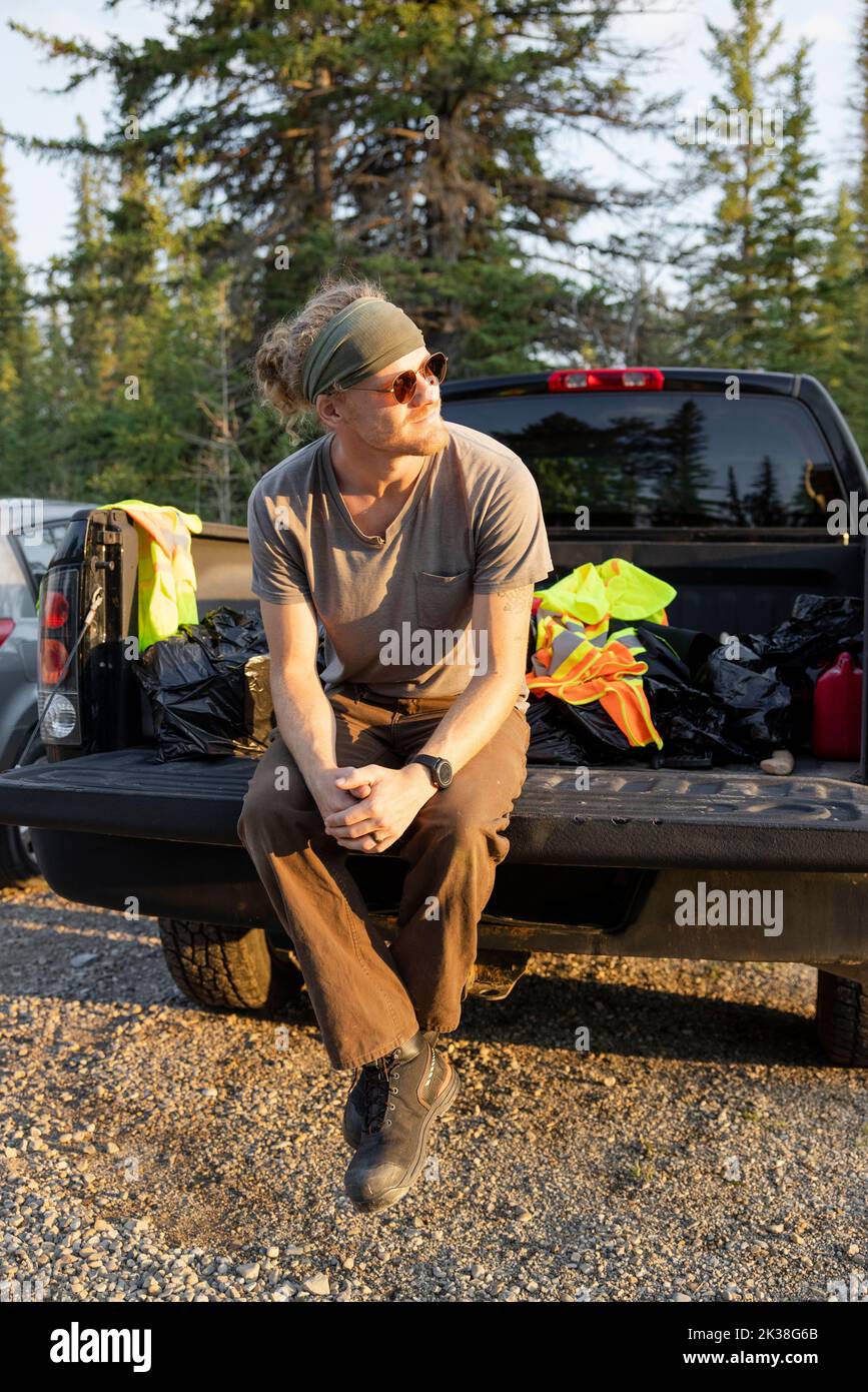 Sitting in pickup truck hi-res stock photography and images - Alamy