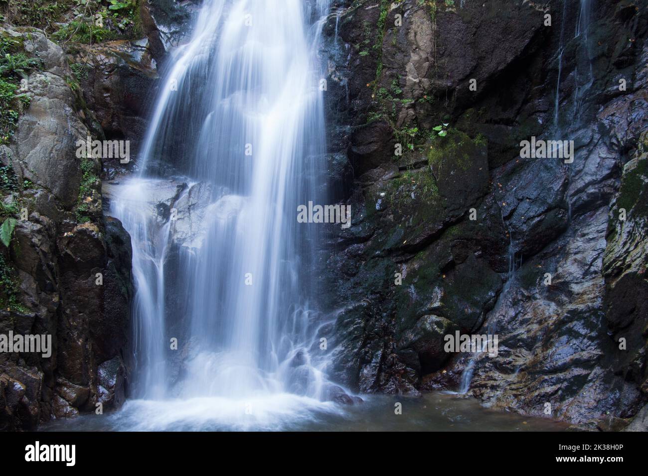 Inegol, Bursa, Turkey - September 2022: Oylat Waterfall, Long exposure ...