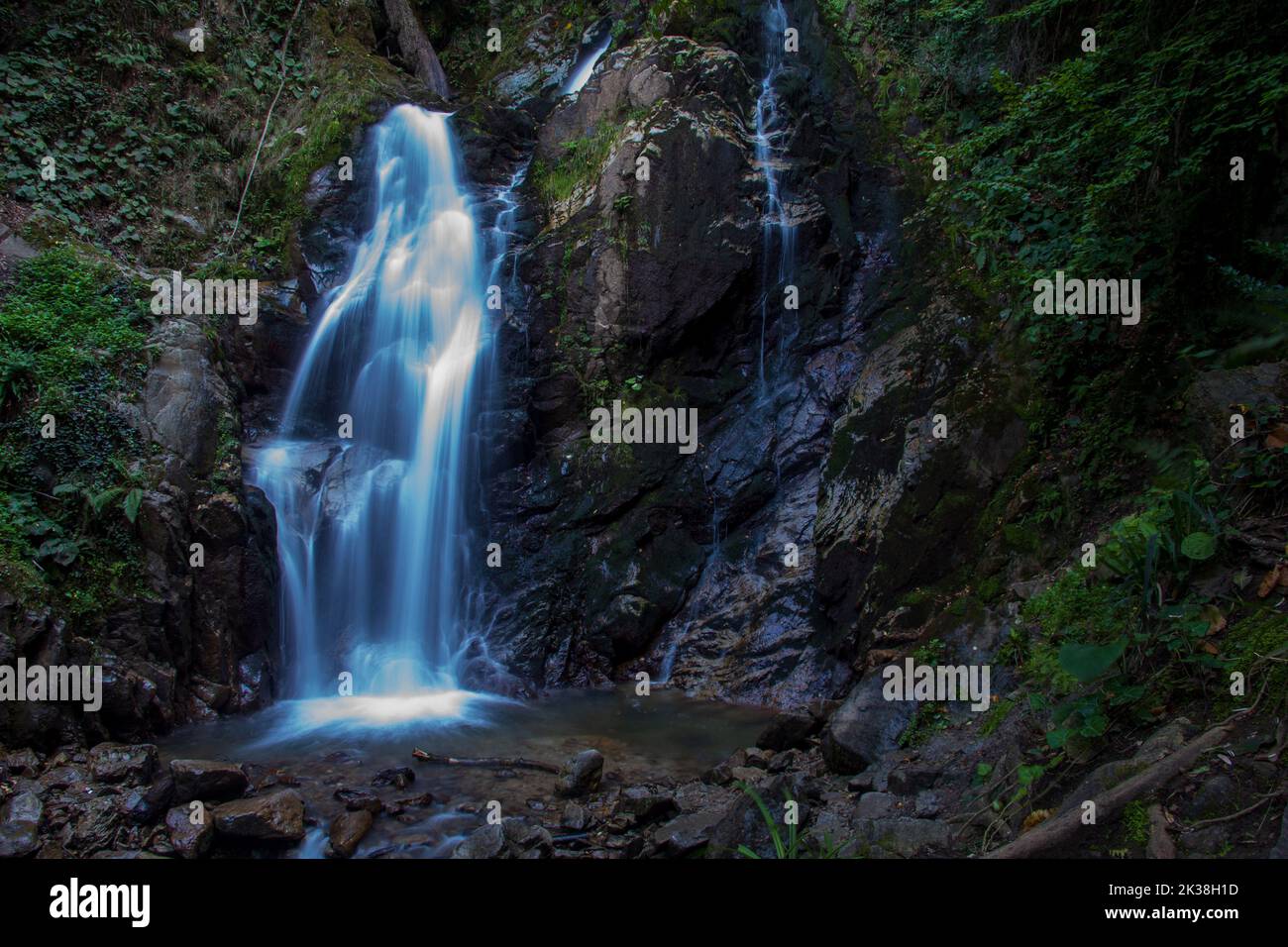 Inegol, Bursa, Turkey - September 2022: Oylat Waterfall, Long exposure ...