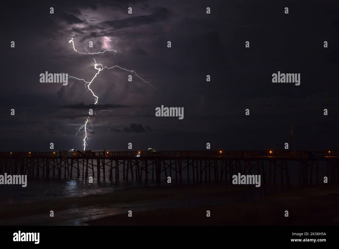 Lightning bolt florida hi-res stock photography and images - Alamy