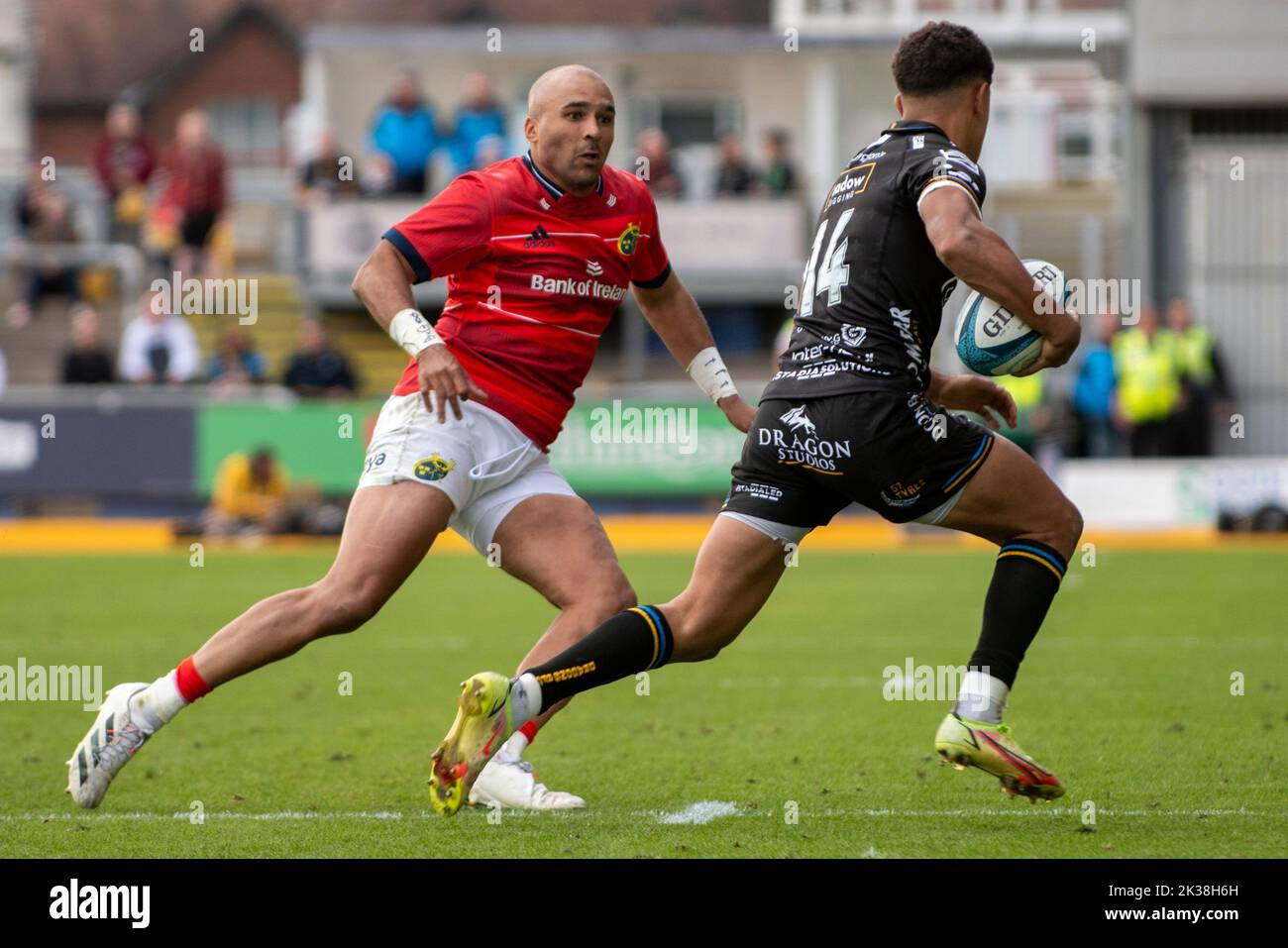 Dragons rugby rio dyer munster hi-res stock photography and images - Alamy