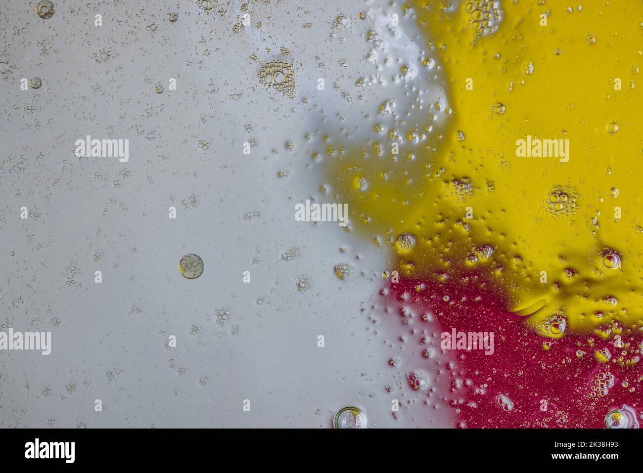 White and yellow colors hi-res stock photography and images - Alamy