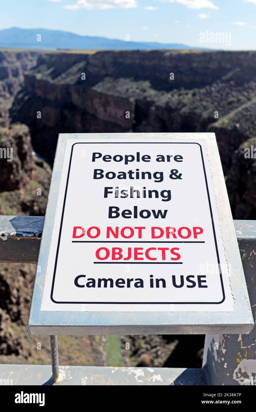Rio grande gorge bridge sign warning pedestrians dropping objects hi ...