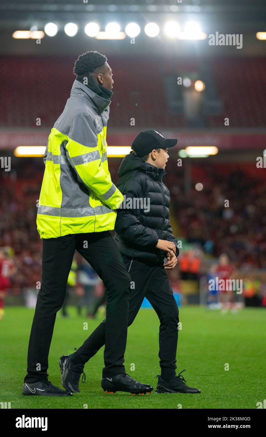 Super invader hi-res stock photography and images - Alamy