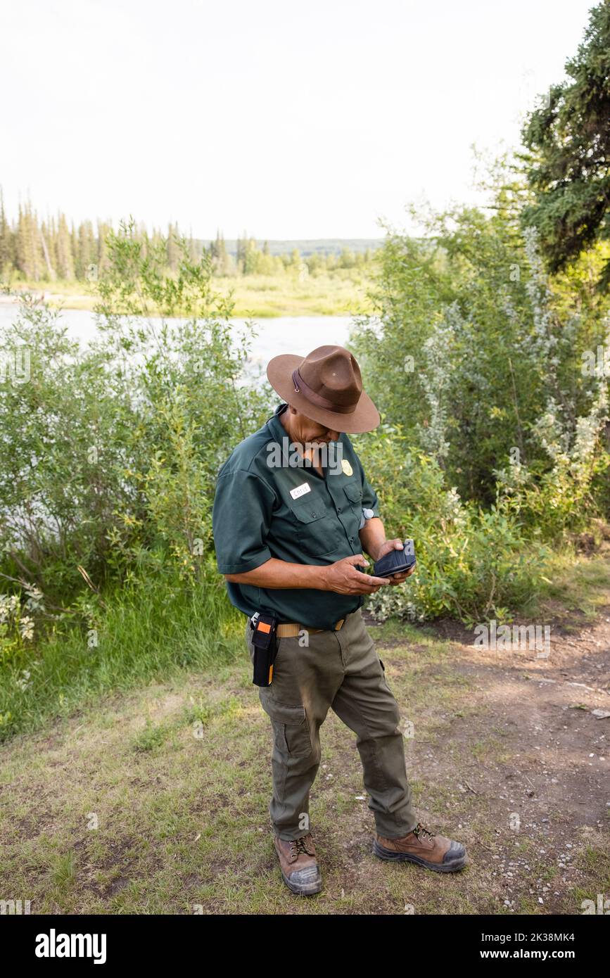 Park ranger uniform forest hi-res stock photography and images - Alamy