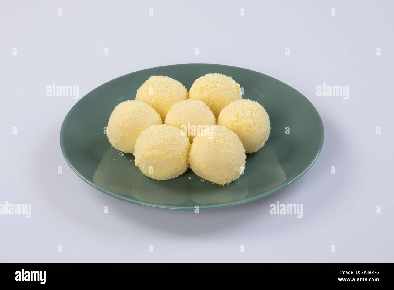 Bengali Mithai Kacha Gola Also Called Pranohora Sondesh Mishti Kaacha ...