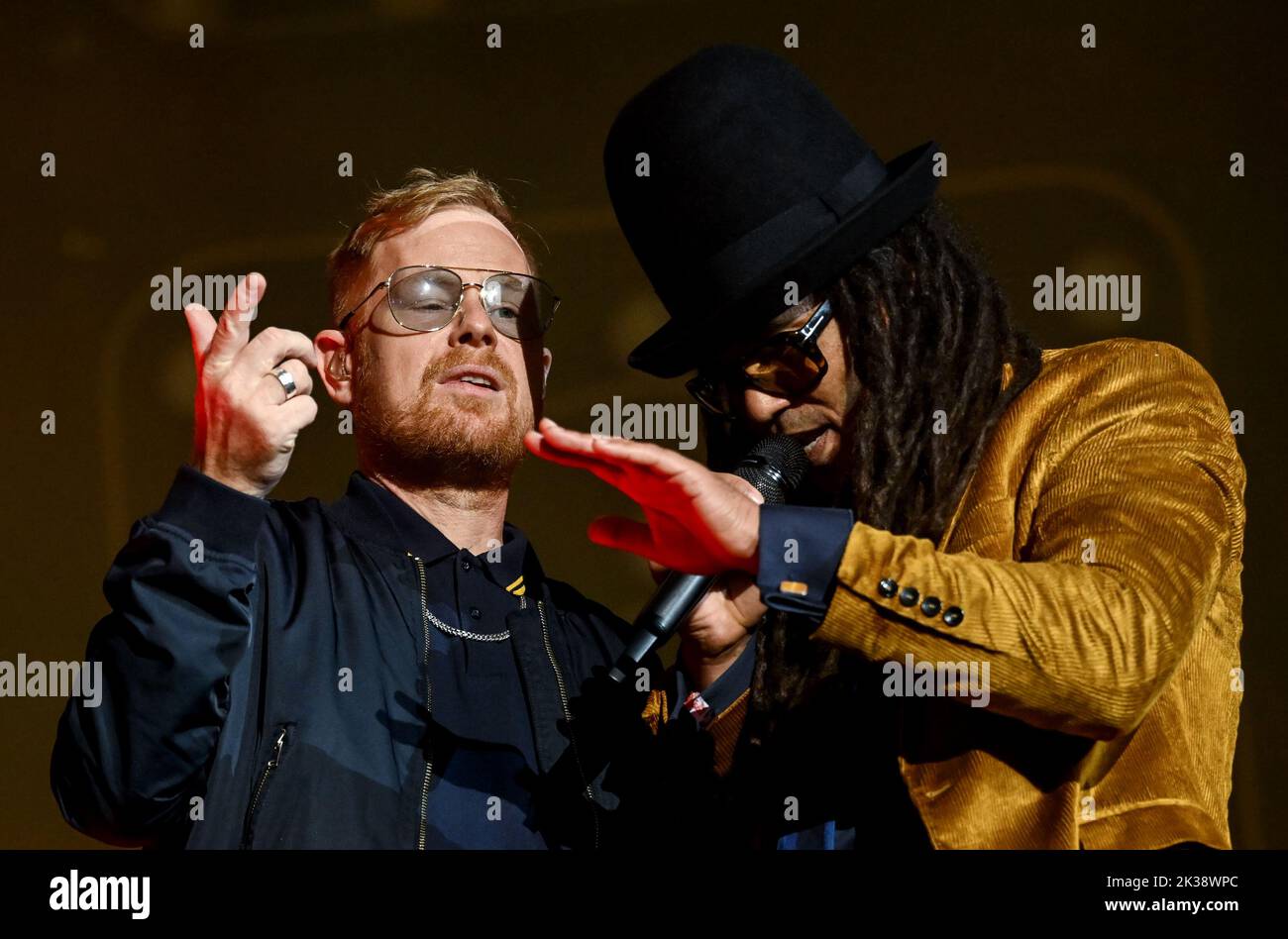 Berlin, Germany. 25th Sep, 2022. Singers Peter Fox (l) and Dellé of the ...