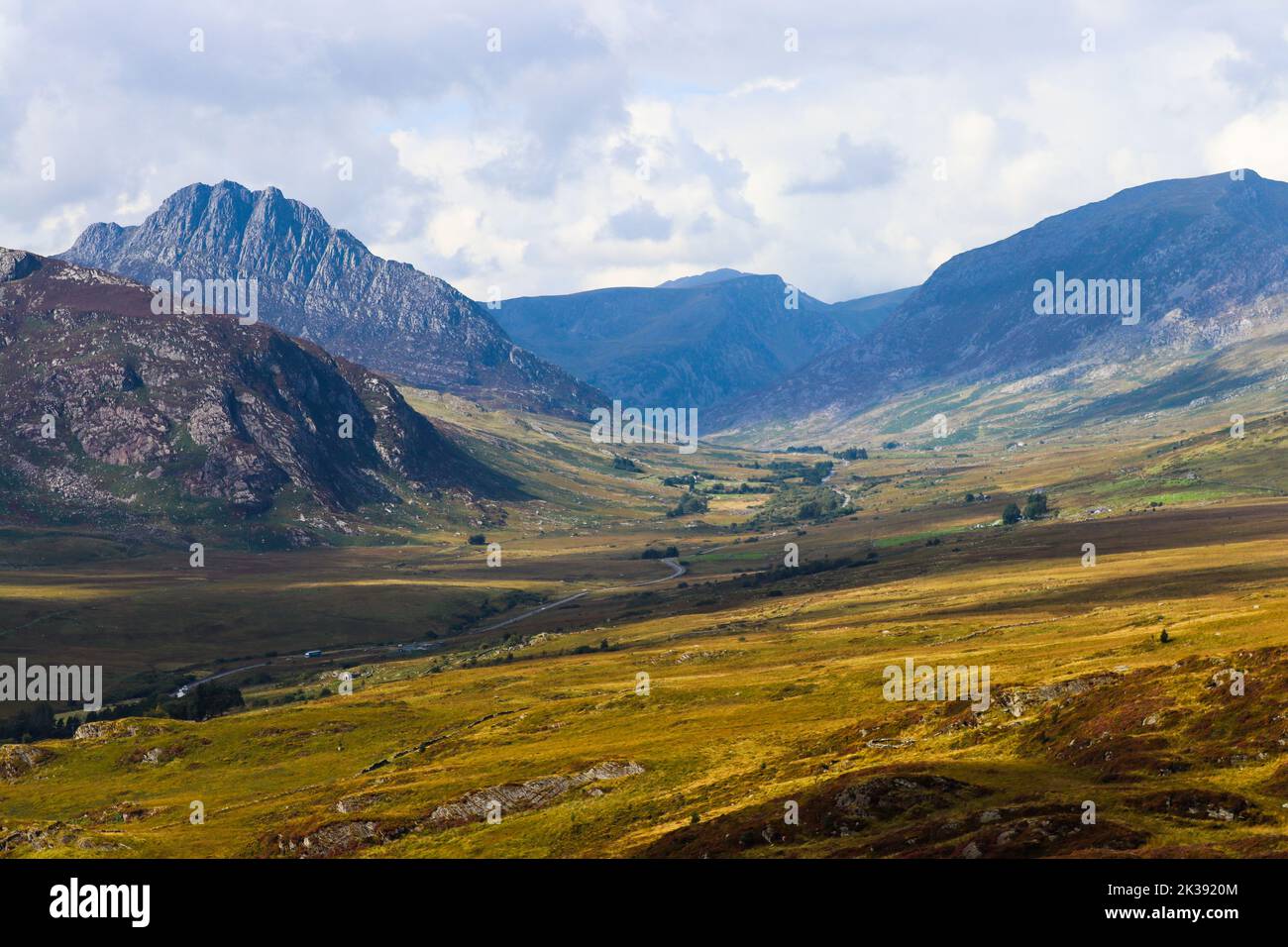 Carnedd carneddau mountain range hi-res stock photography and images ...
