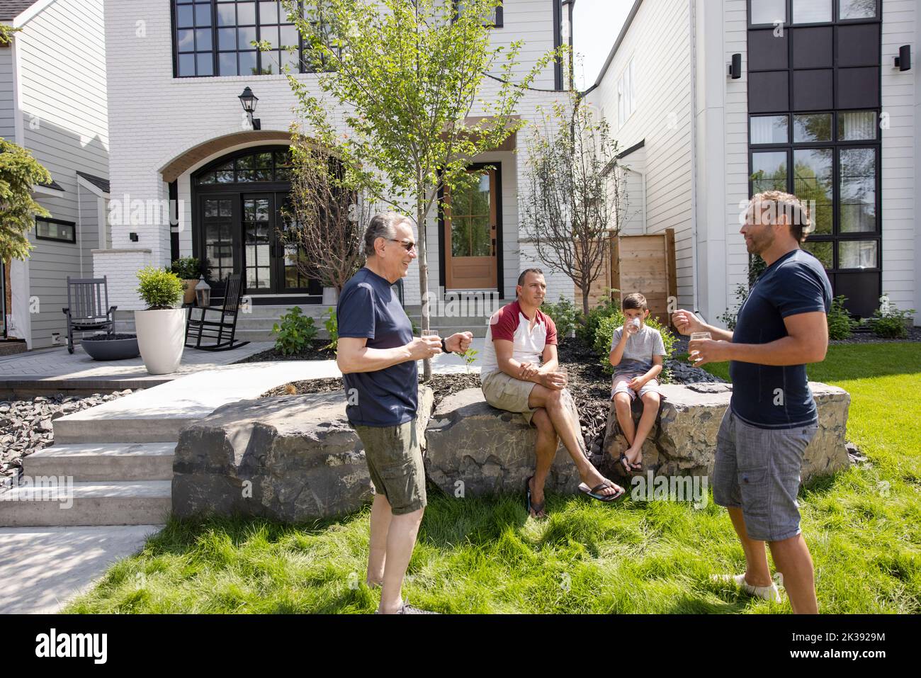 People talking front yard hi-res stock photography and images - Alamy