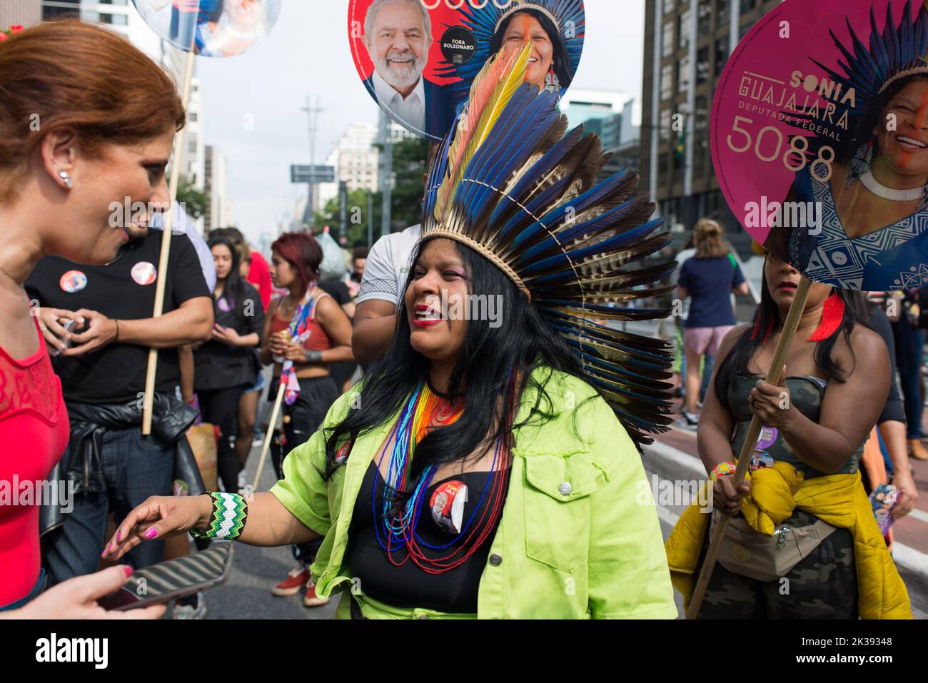 SÃO PAULO, SP - 25.09.2022: CAMPANHA ELEITORAL NA AVENIDA PAULISTA ...