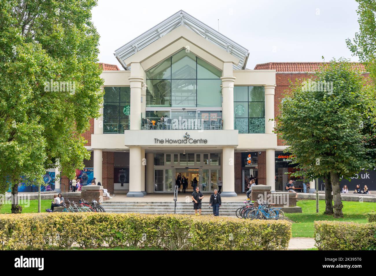 The Howard Centre Shopping Mall, Welwyn Garden City Centre ...
