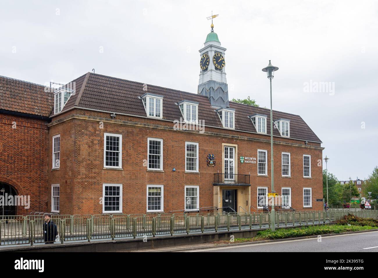 Welwyn hatfield town centre hi-res stock photography and images - Alamy