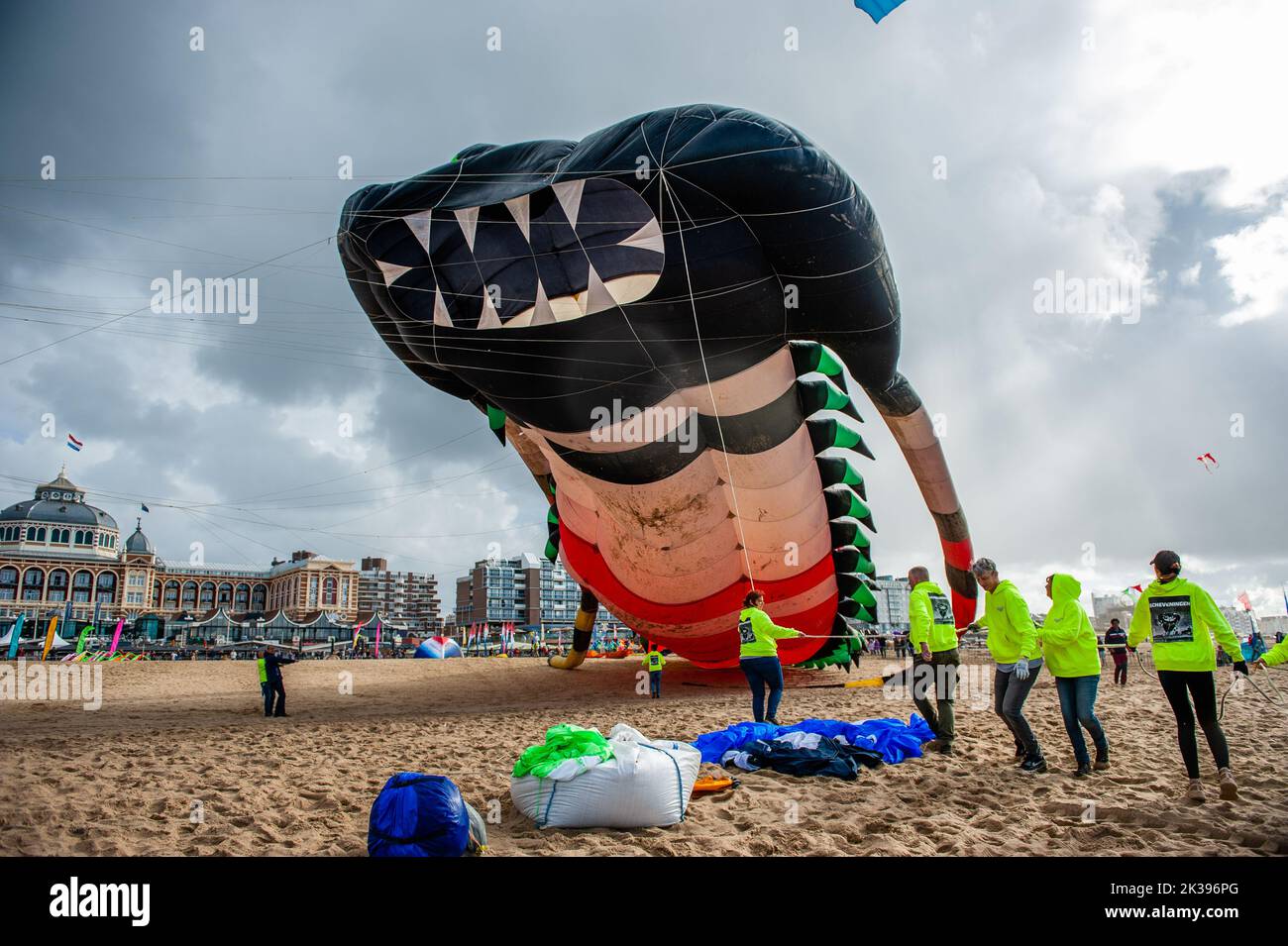 The Holland Kite Team is seen trying to fly one of the largest kites in ...