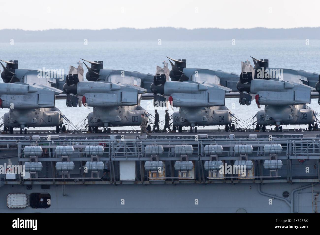 V stol military transport aircraft hi-res stock photography and images ...