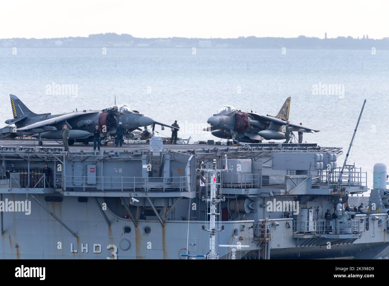 McDonnell Douglas AV-8B Harrier II V/STOL ground-attack aircraft on US ...