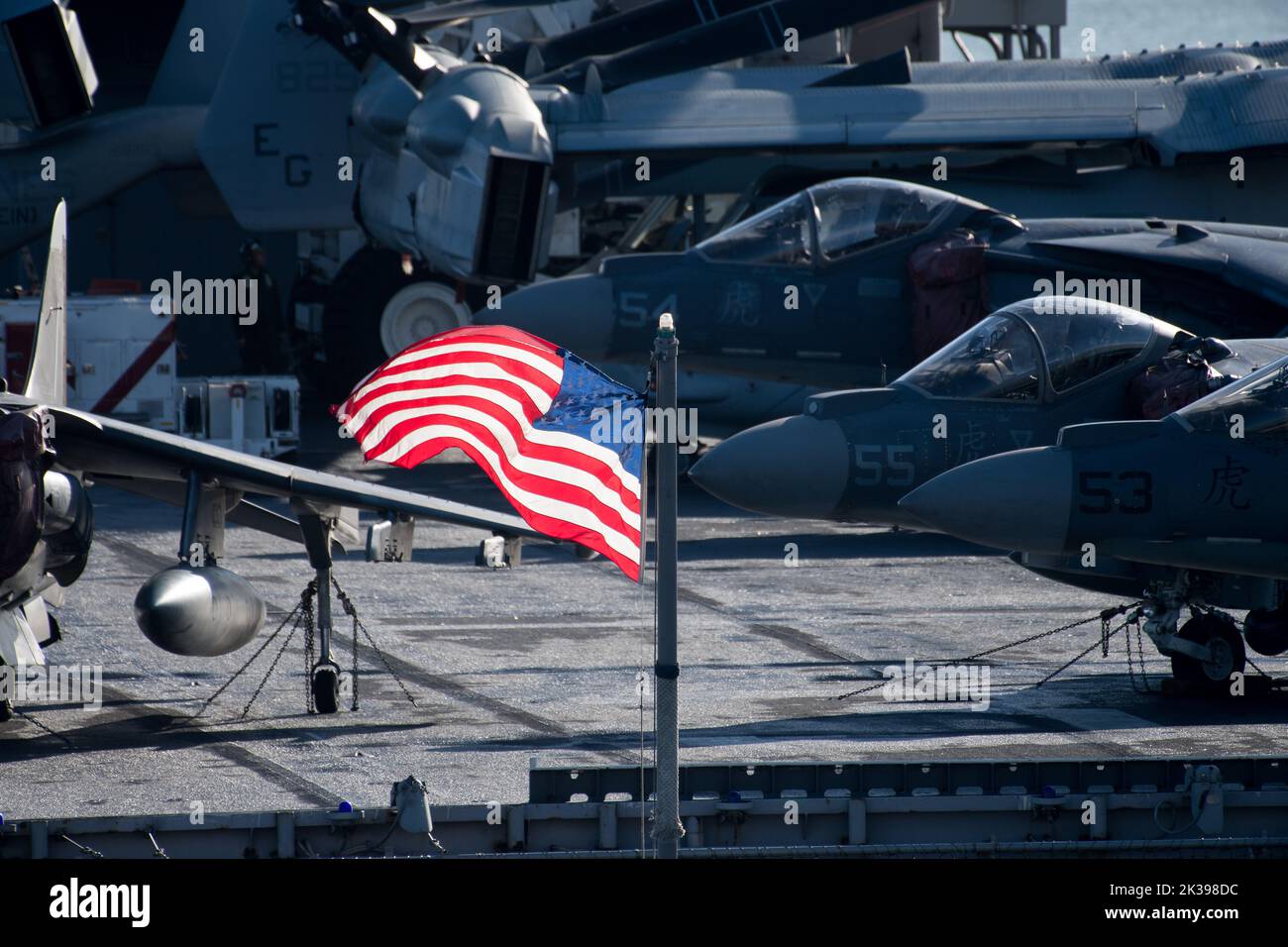 McDonnell Douglas AV-8B Harrier II V/STOL ground-attack aircraft on US ...
