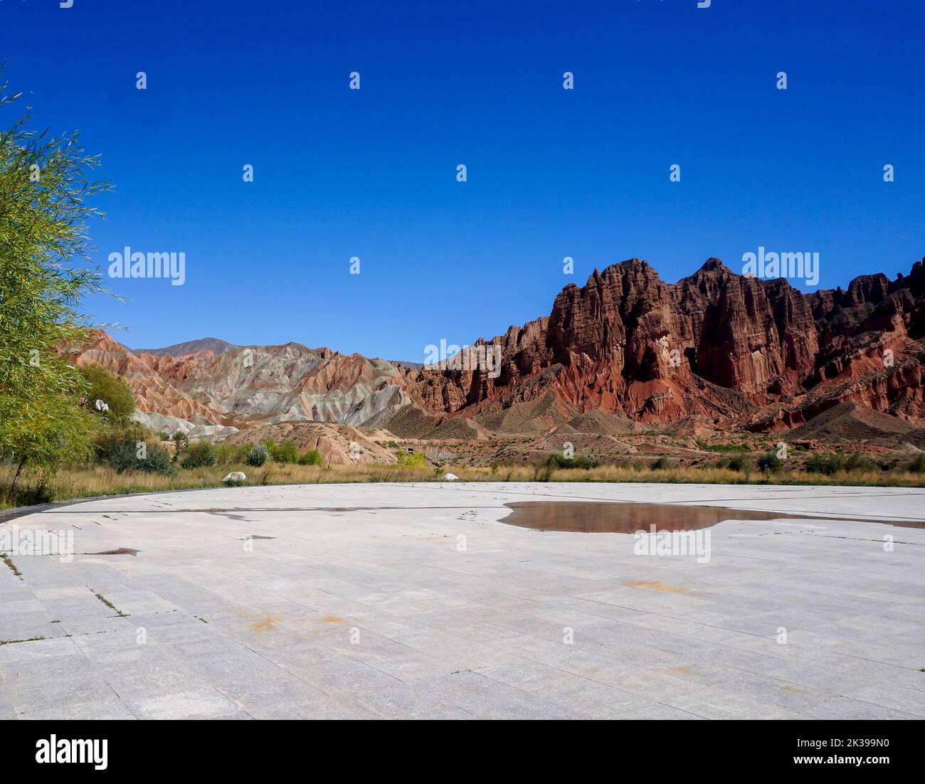 The Guide ashkong Danxia Geopark, Hainan Tibetan Autonomous Prefecture ...