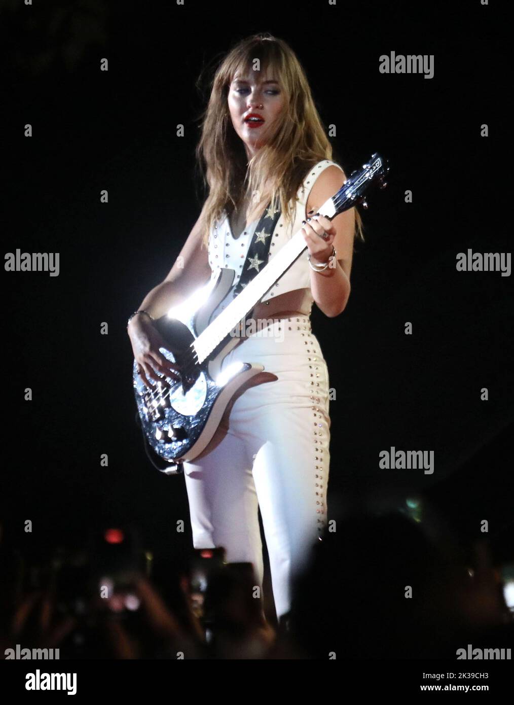 September 24, 2022, New York City, New York, USA: Bassist VICTORIA DE ...