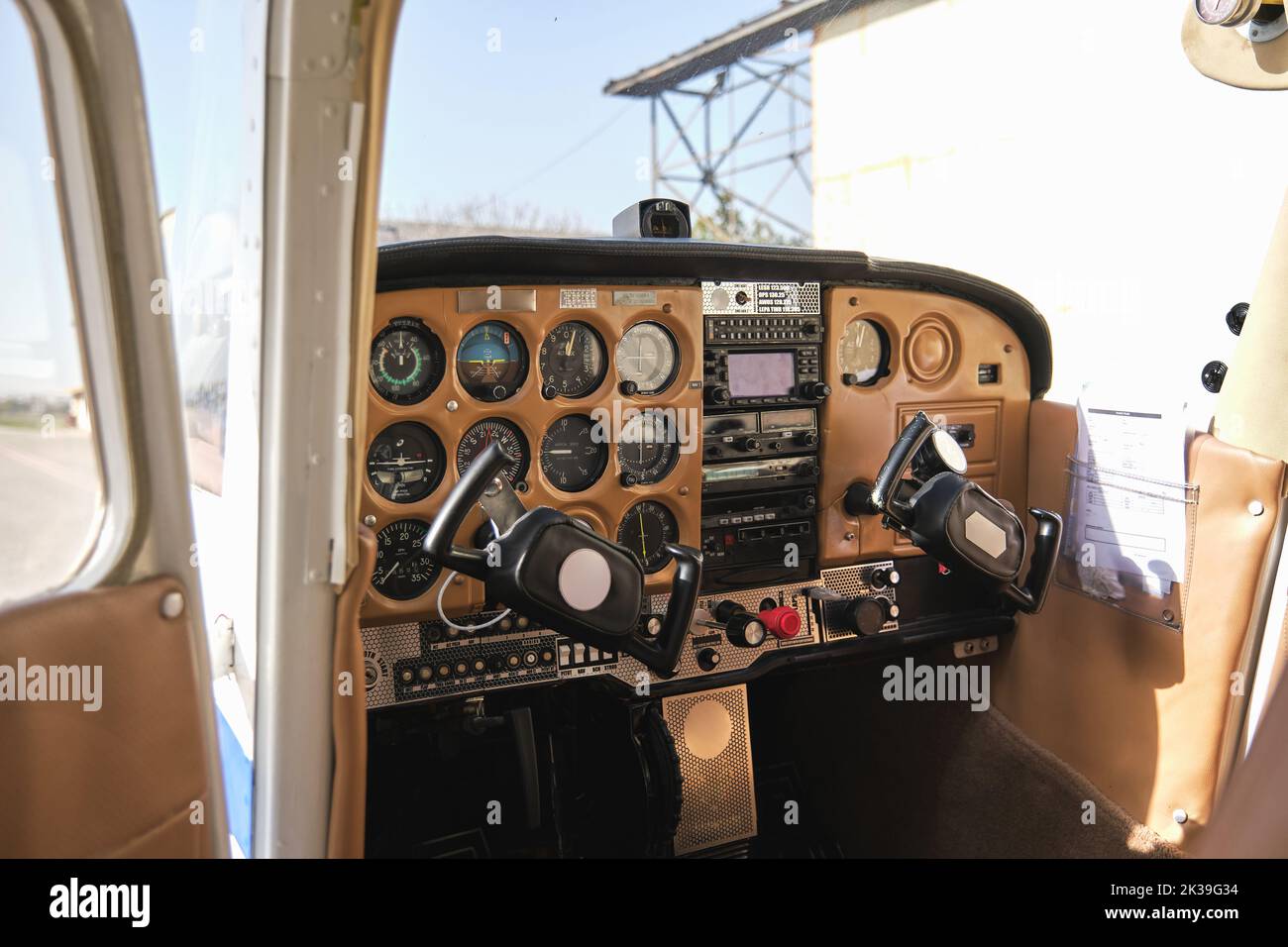 Aircraft steering wheel hi-res stock photography and images - Alamy