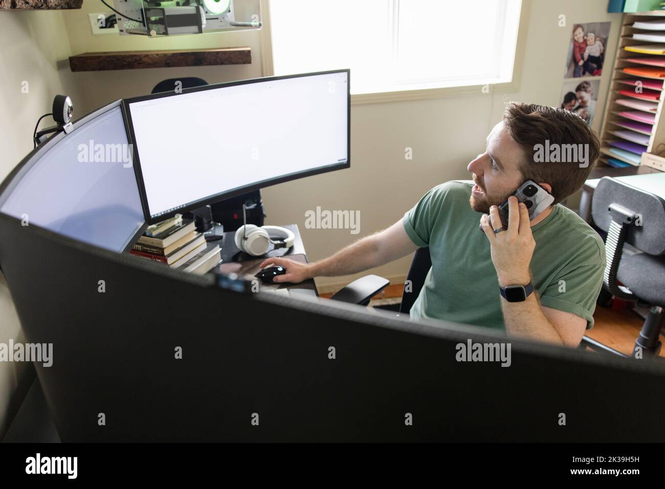 Smart computers hi-res stock photography and images - Alamy