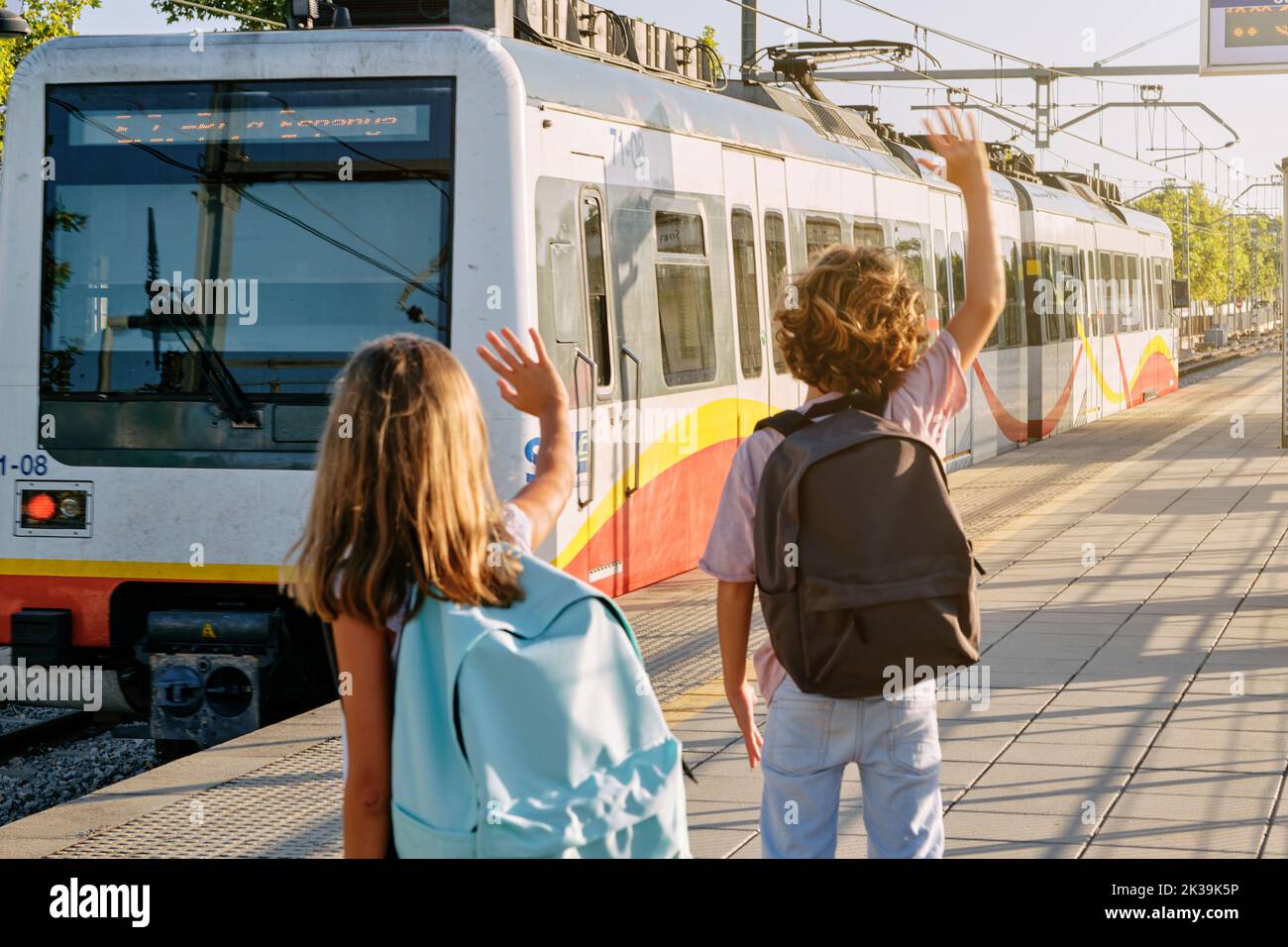 Children back of station wagon hi-res stock photography and images - Alamy