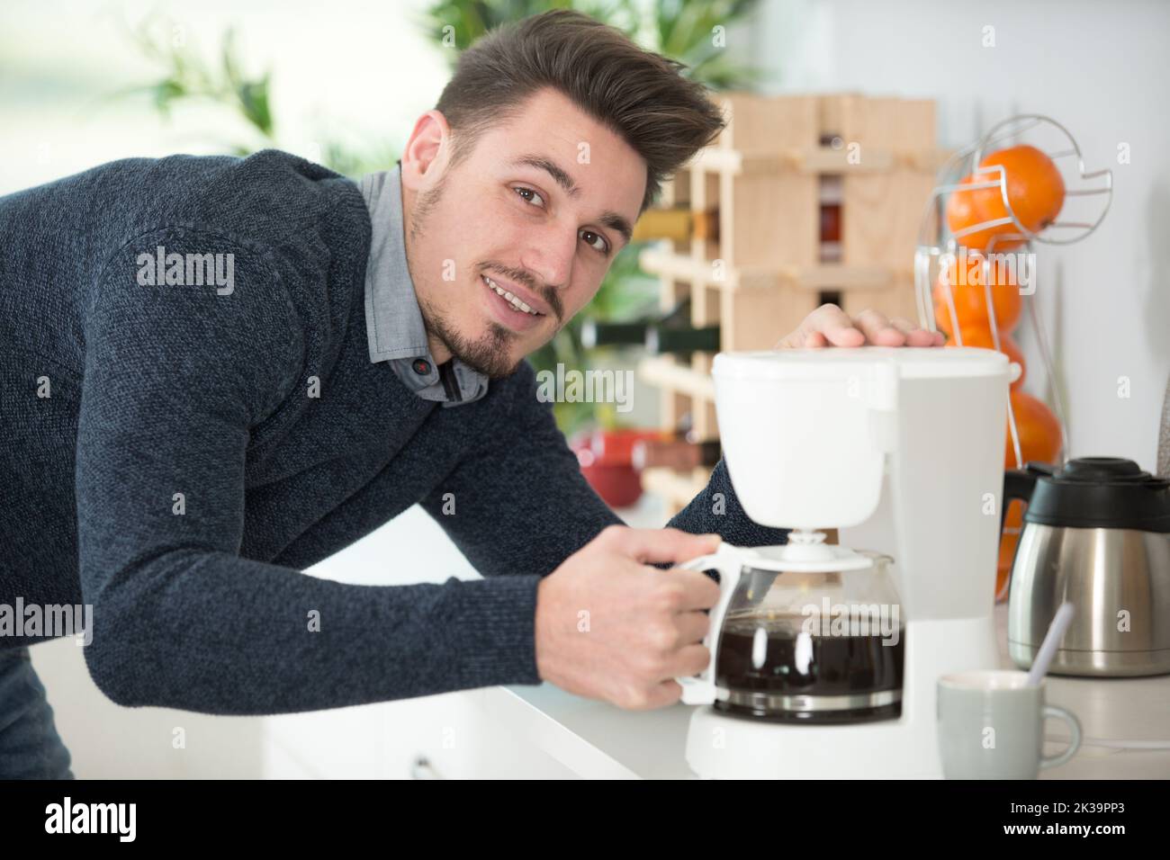 Making brewing filtered coffee hi-res stock photography and images - Alamy