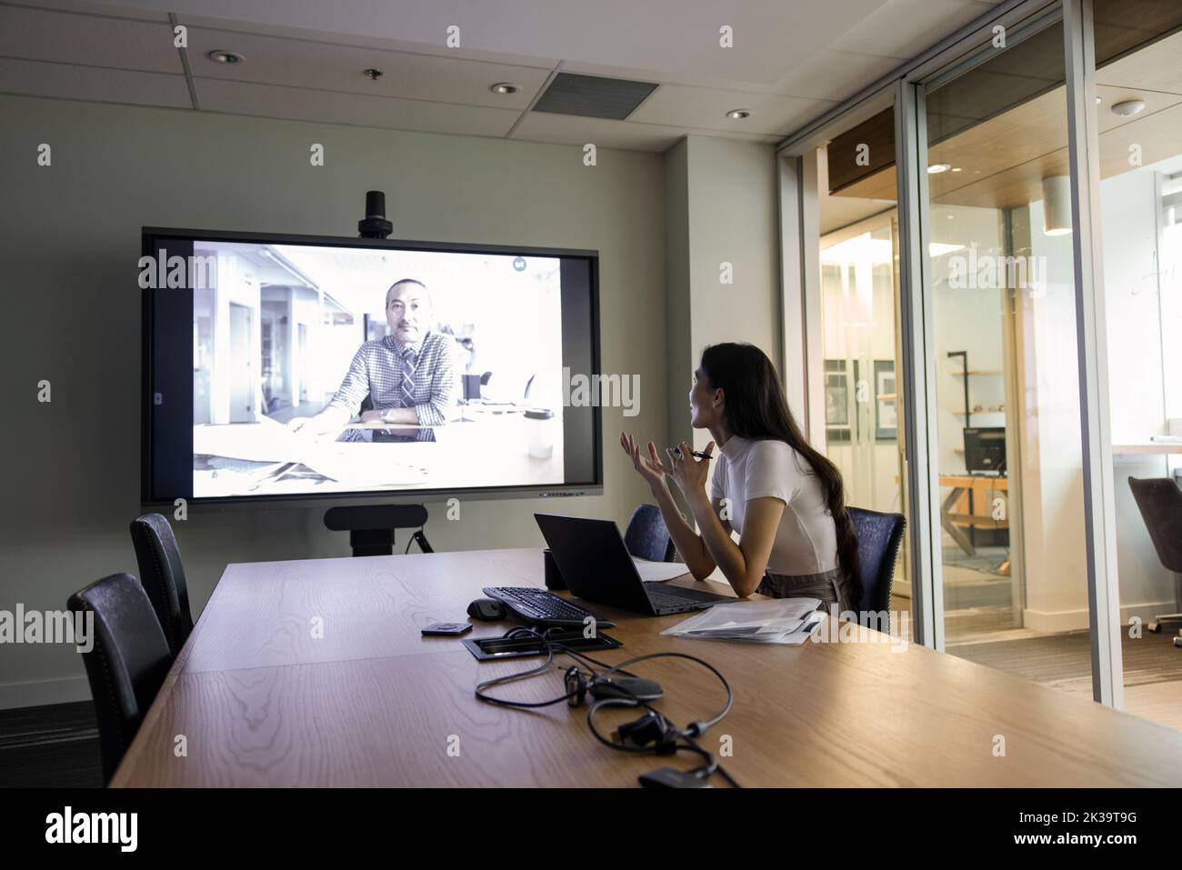 Call for review hi-res stock photography and images - Alamy