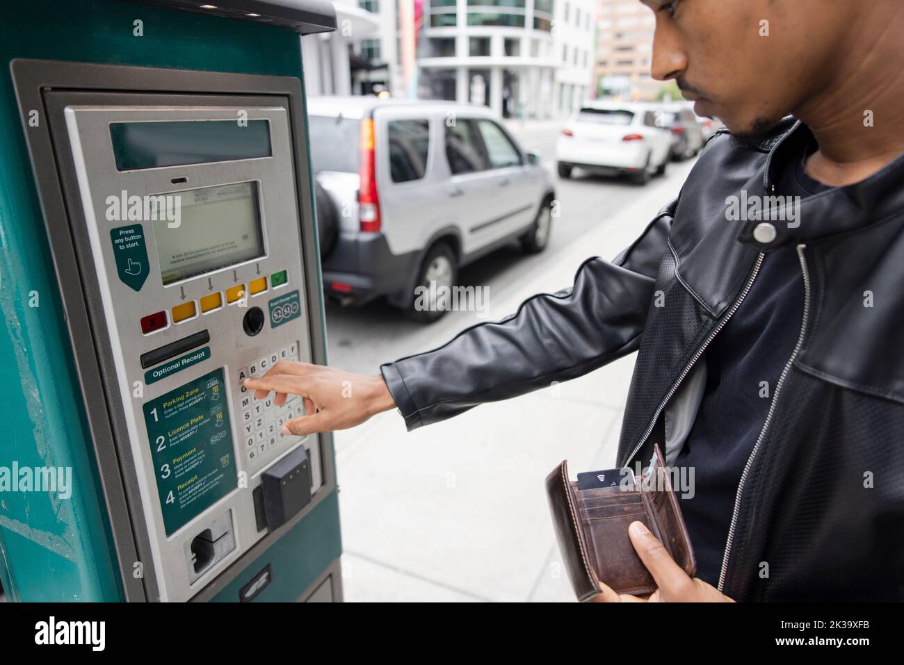 Automatic man hi-res stock photography and images - Alamy