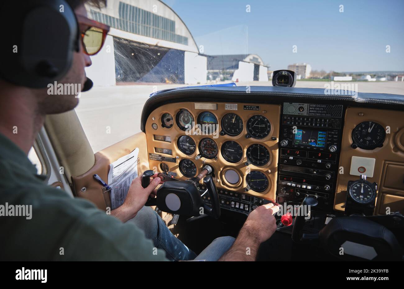 Aircraft flight control system hi-res stock photography and images - Alamy