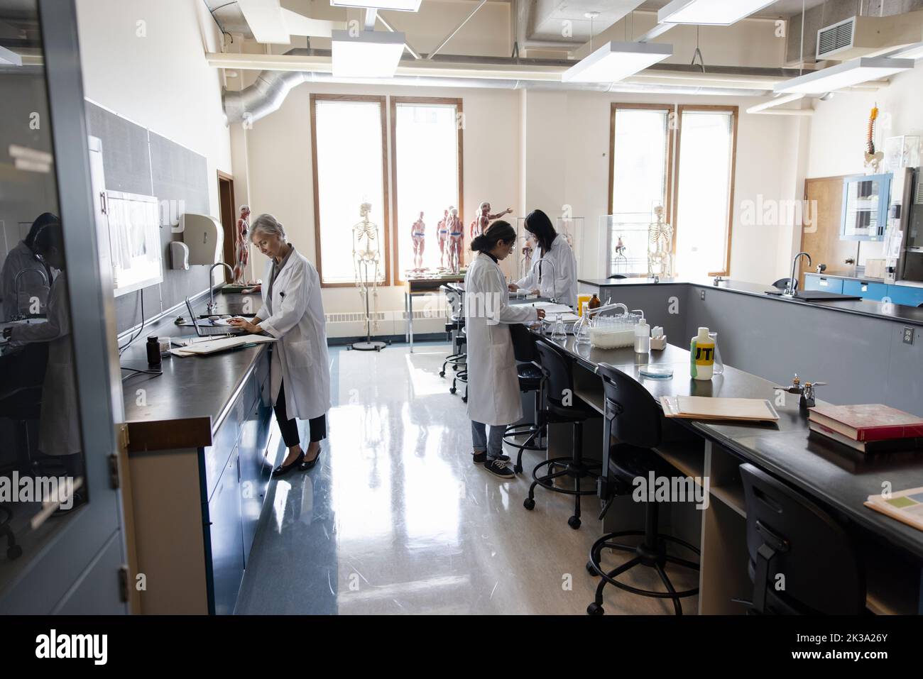 American university laboratory hi-res stock photography and images - Alamy