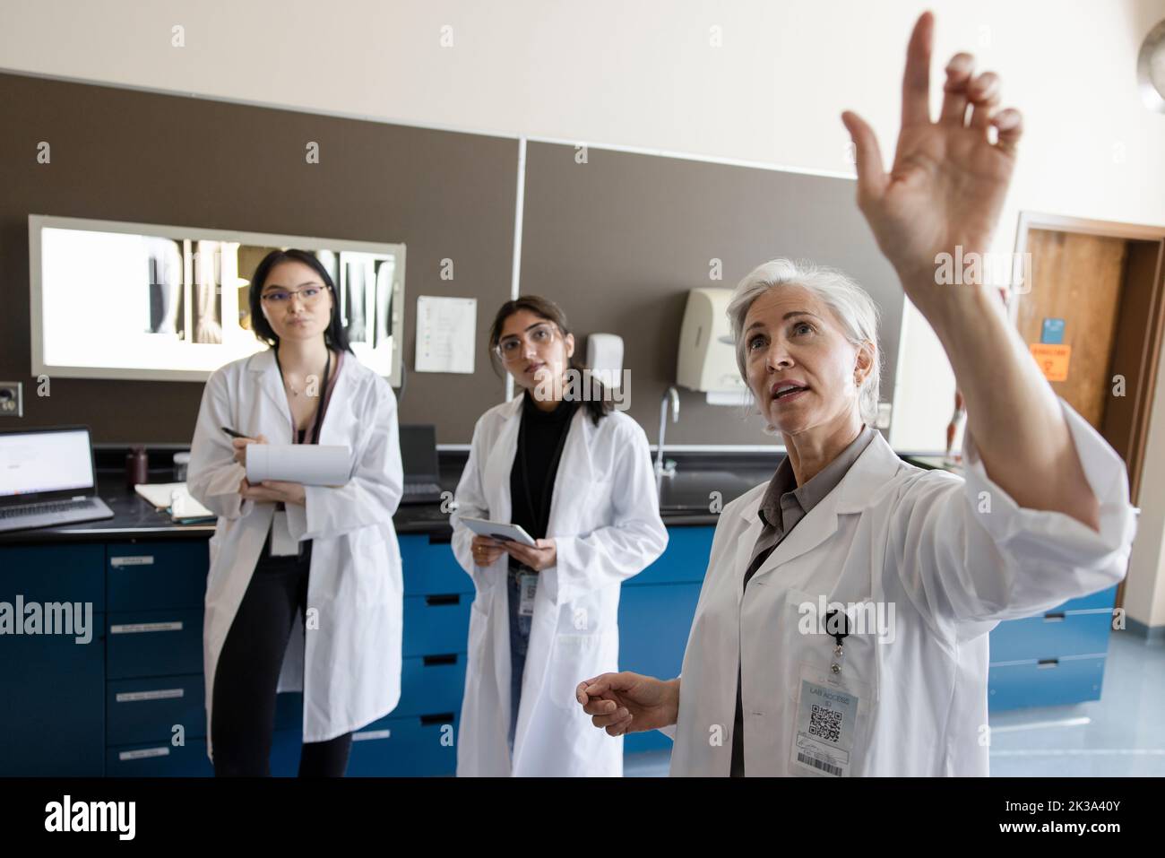 Native american scientist in lab hi-res stock photography and images ...